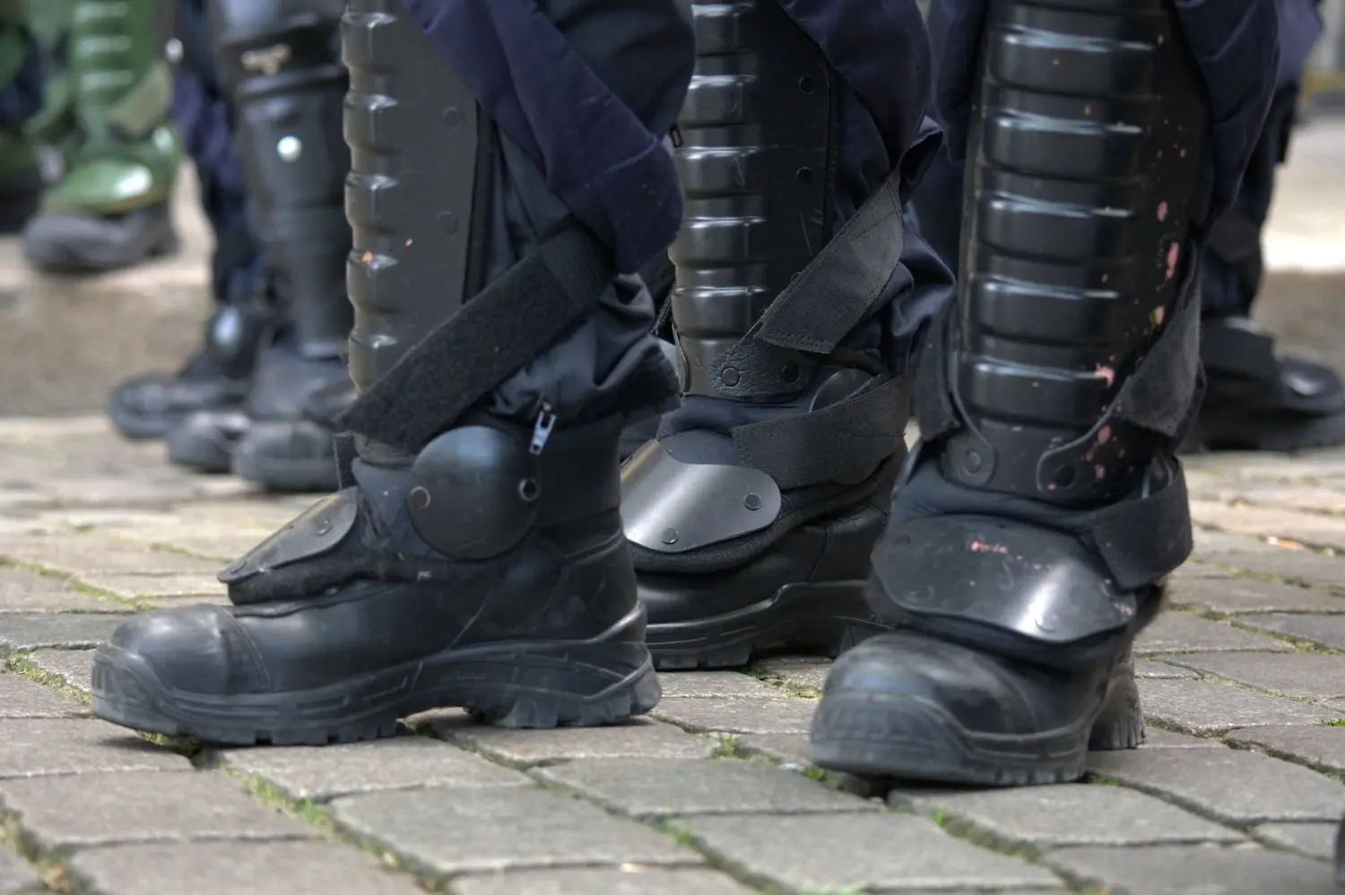 Razzia in BW: Firma Riol Chemie soll Chemikalien nach Russland ...