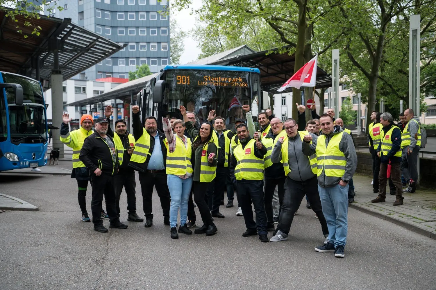 Busstreik im Landkreis Göppingen: Streik bei OVG und Hildenbrand: Wieso ...