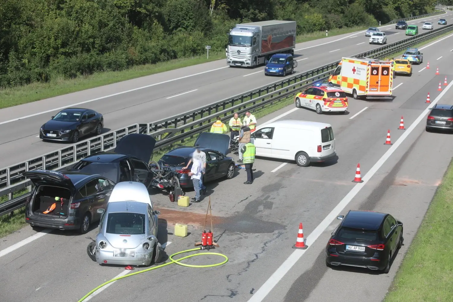 Unfall auf der A7: Auffahrunfall mit mehreren Fahrzeugen | swp.de