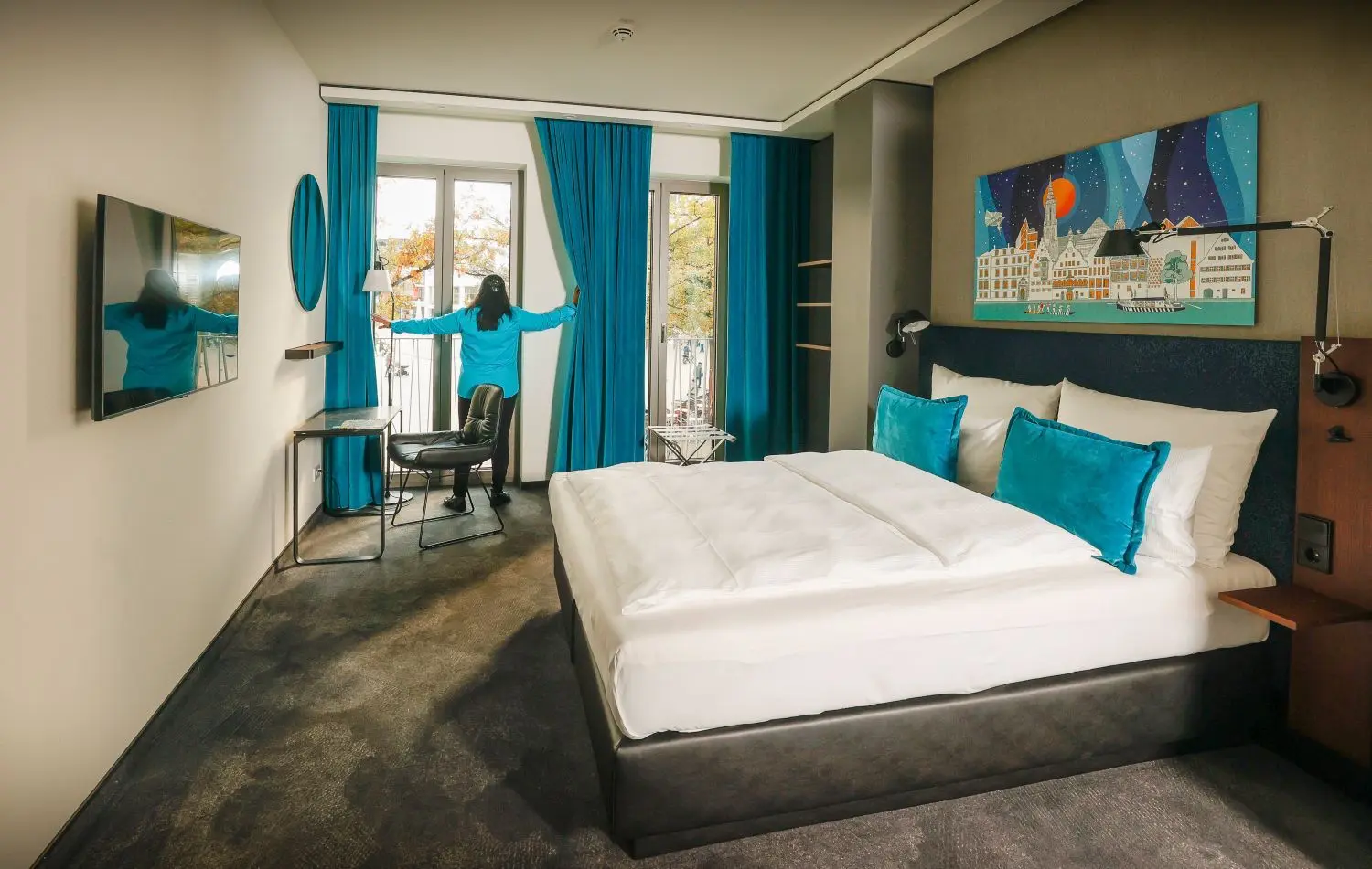 Motel One in Ulm: Rooftop-Bar und Einstein: Das erwartet die Gäste im ...