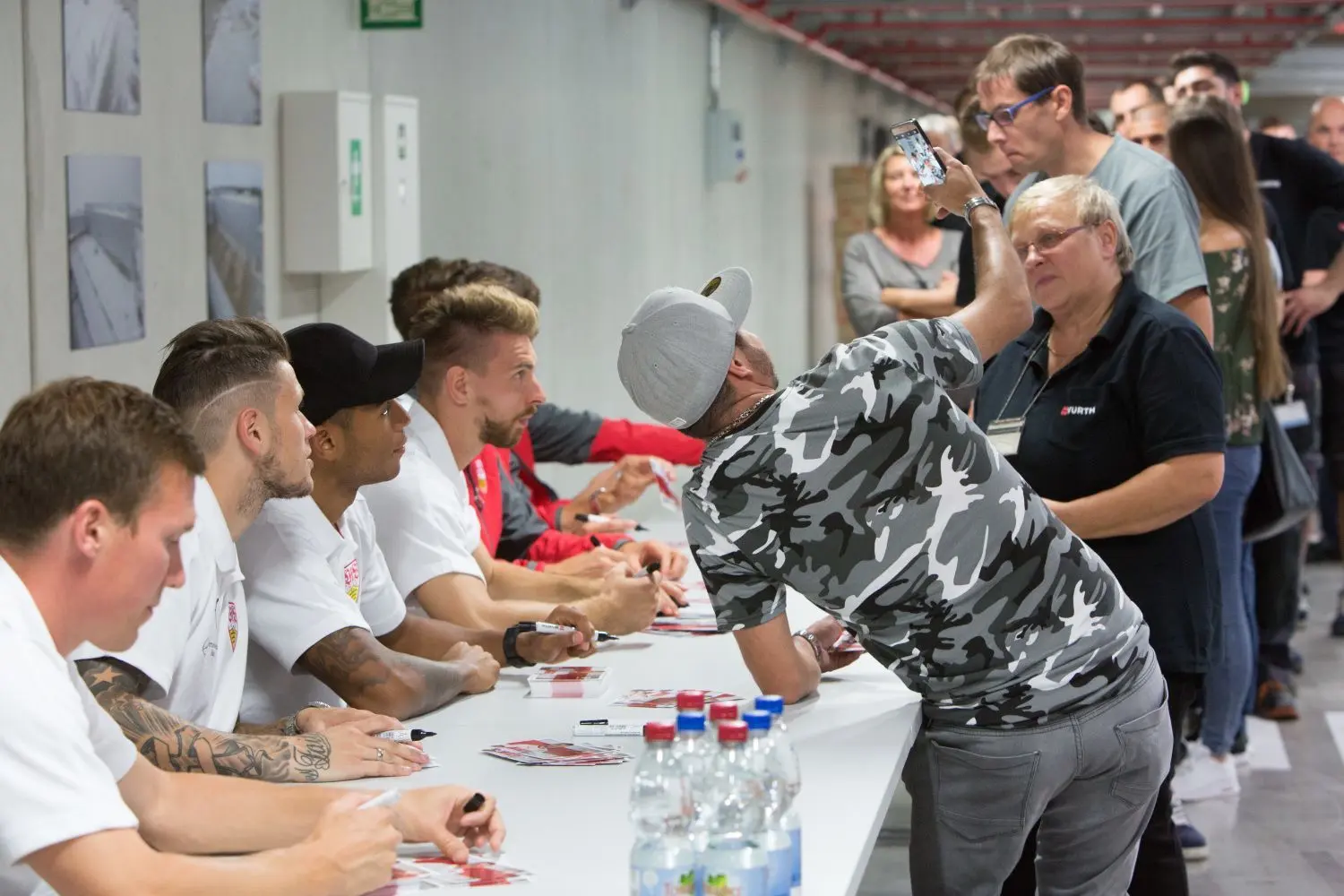 VfB Stuttgart: Würth beendet Partnerschaft – Jako und 11teamsports neue Sponsoren | swp.de