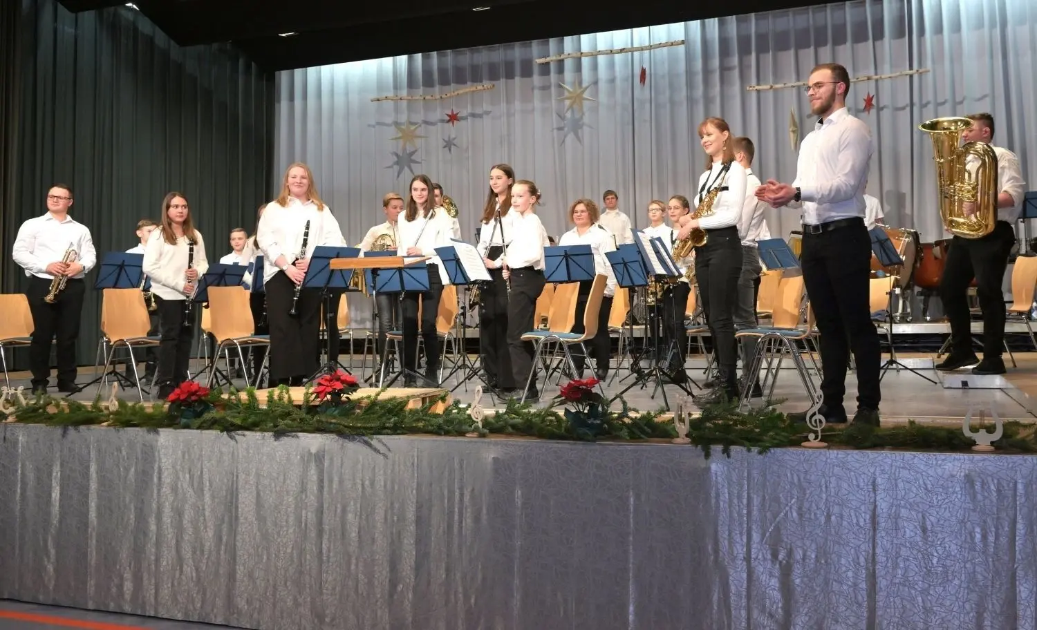 Jahreskonzert in Griesingen: Von „Final Countdown“ bis „Schmelzende ...