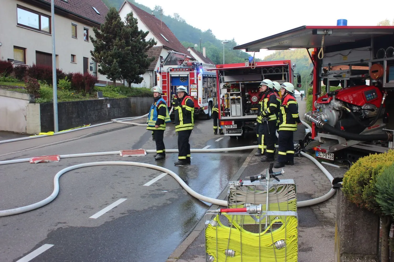 Brand in Hausen i. K.: Brandursache weiterhin unklar, Schaden bei 200 000 Euro | swp.de