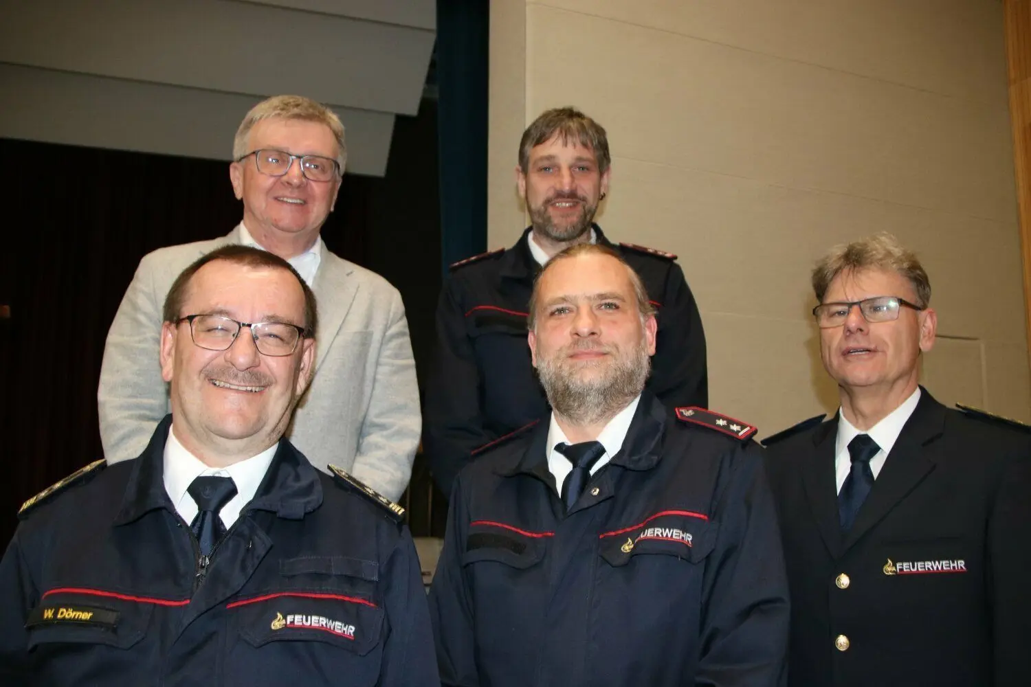 Hauptversammlung der Gesamtfeuerwehr Bad Urach: Kreisbrandmeister: „Es ...