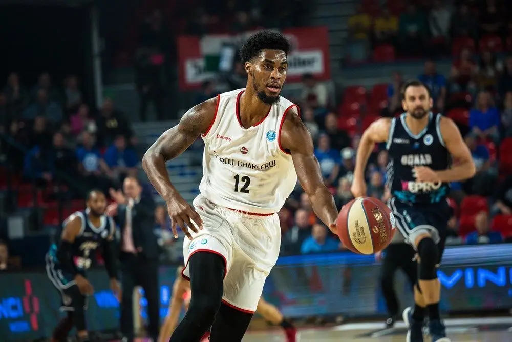 Basketball in Crailsheim: Quincy Ford verstärkt die Hakro Merlins | swp.de