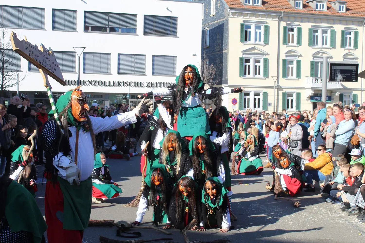 Fasnet in Hechingen: Ein ganz neuer Modus – was die tollen Tage unterm Zoller bringen | swp.de
