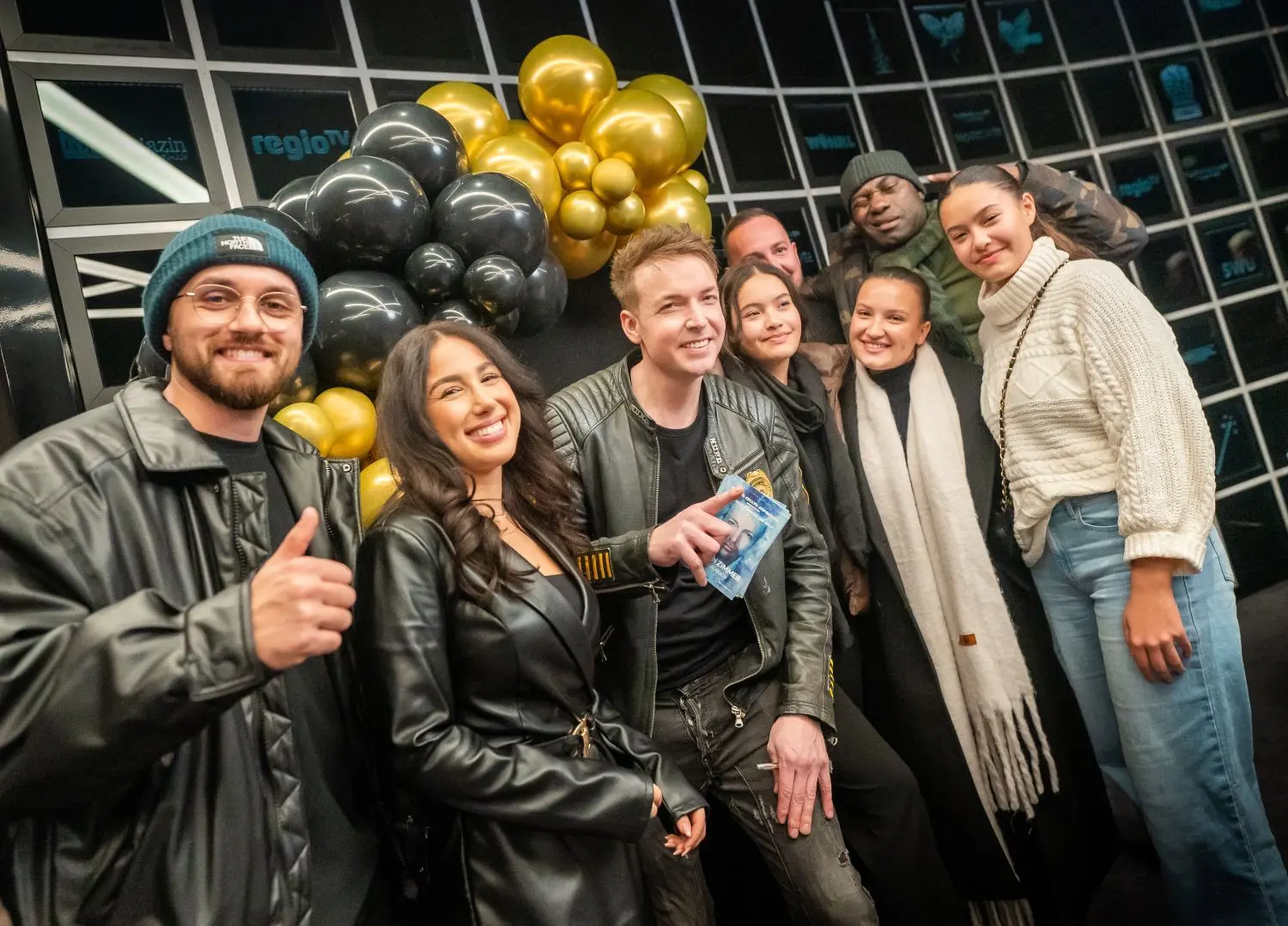 Magie-Theater Neu-Ulm: Standing Ovations für Florian Zimmer zum ...