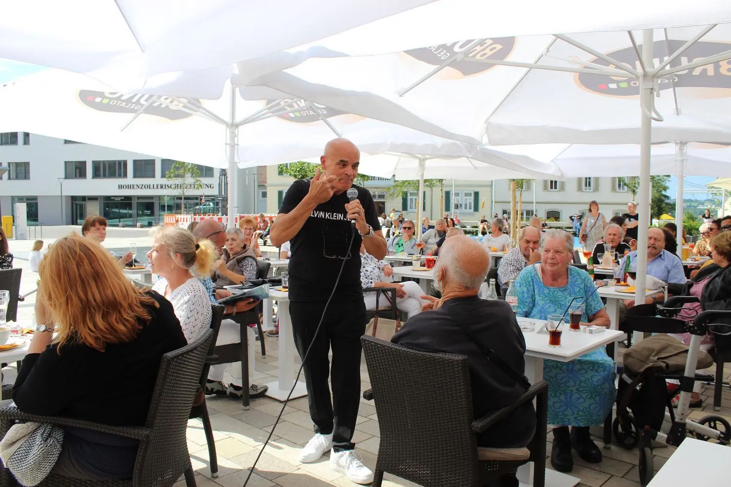 Bruno Zarrella singt in Hechingen: Ein Hauch von Italien auf dem ...