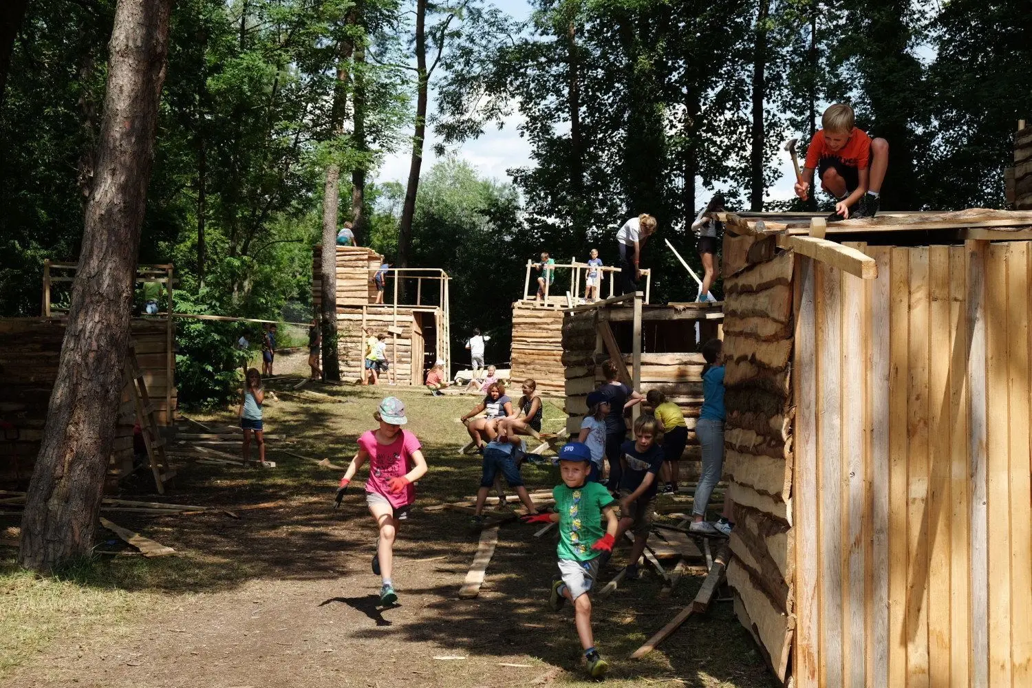 Stadtranderholung: Thalfingen: Das Hüttendorf nimmt Gestalt an | swp.de