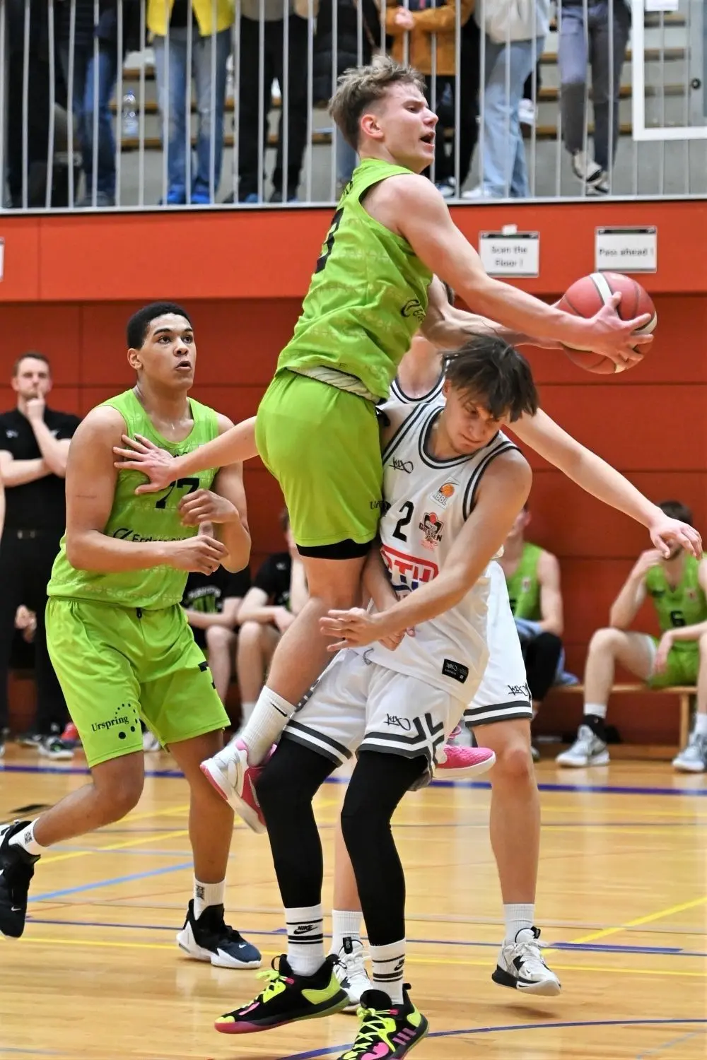 NBBL Basketball: Halbfinalist Team Urspring startet in die neue Saison ...