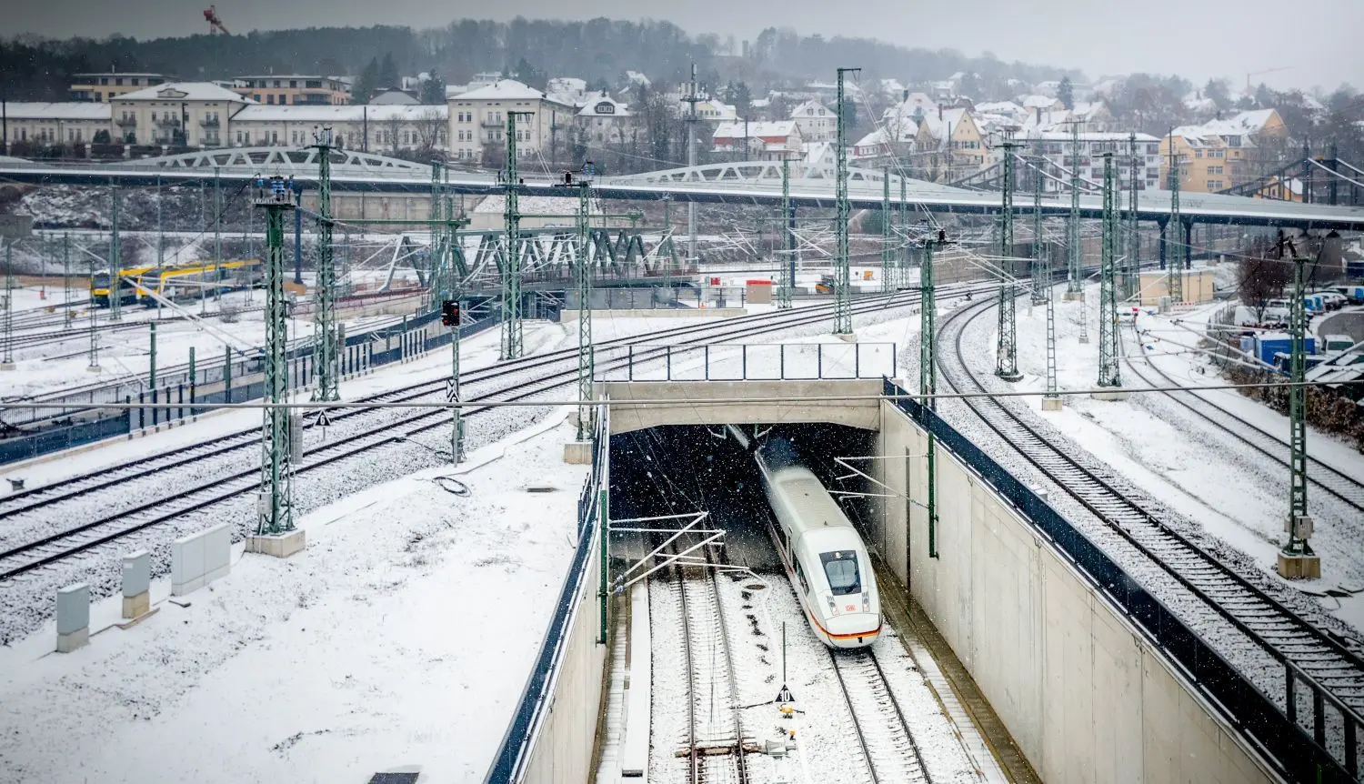 Neubaustrecke Ulm–Stuttgart: Enteignung! Streit um Grundstück über dem ...