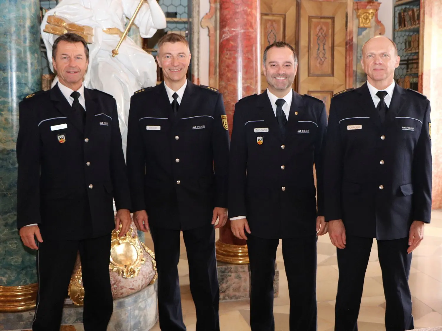 Polizei Ulm: Neue Leiter für Ulms größte Polizeireviere | swp.de