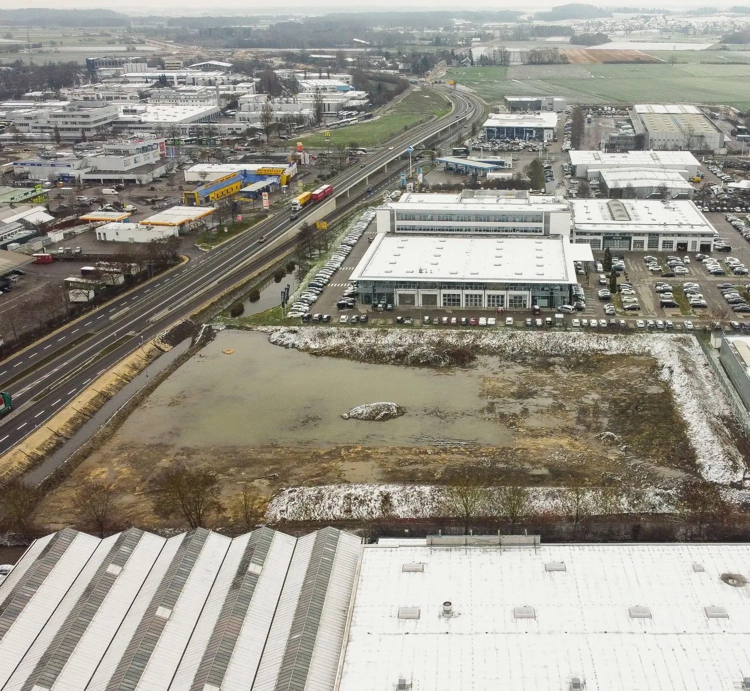 Tesla in Neu-Ulm: Neues Autohaus entsteht an der Europastraße | swp.de