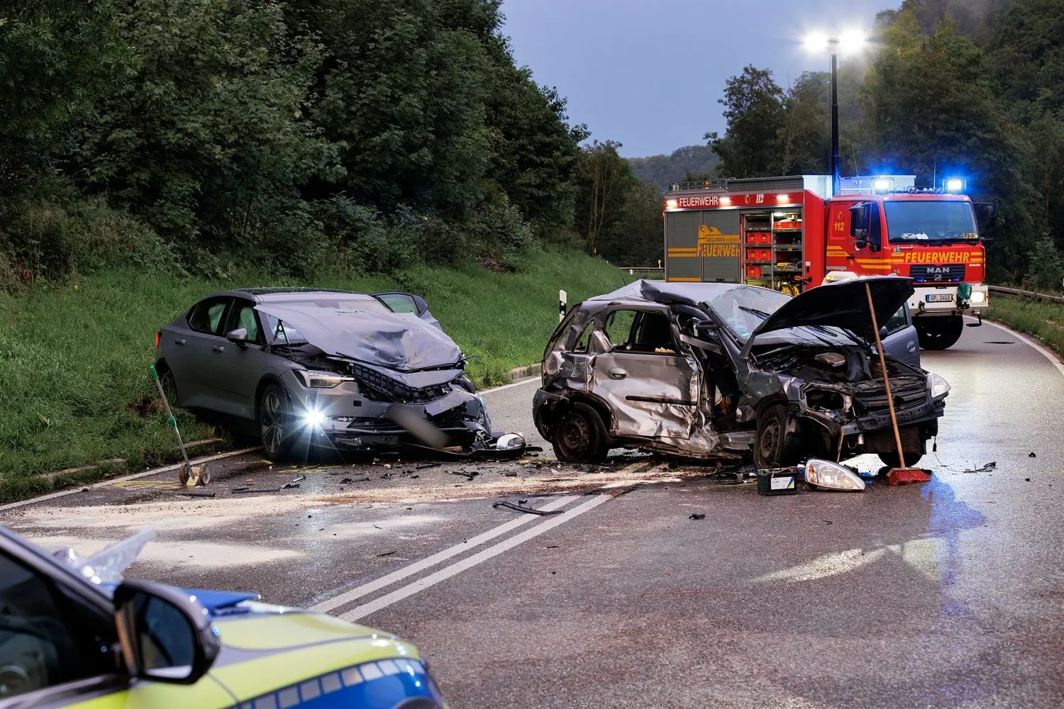 Unfall auf B10 bei Geislingen: Tödlicher Crash: Schon wieder stirbt ein Mensch auf der ...