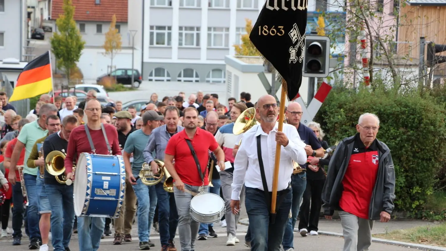 Erfolgreicher Senioren-Leichtathlet: Große Ehrung für Wendelin Acker in Burladingen | swp.de