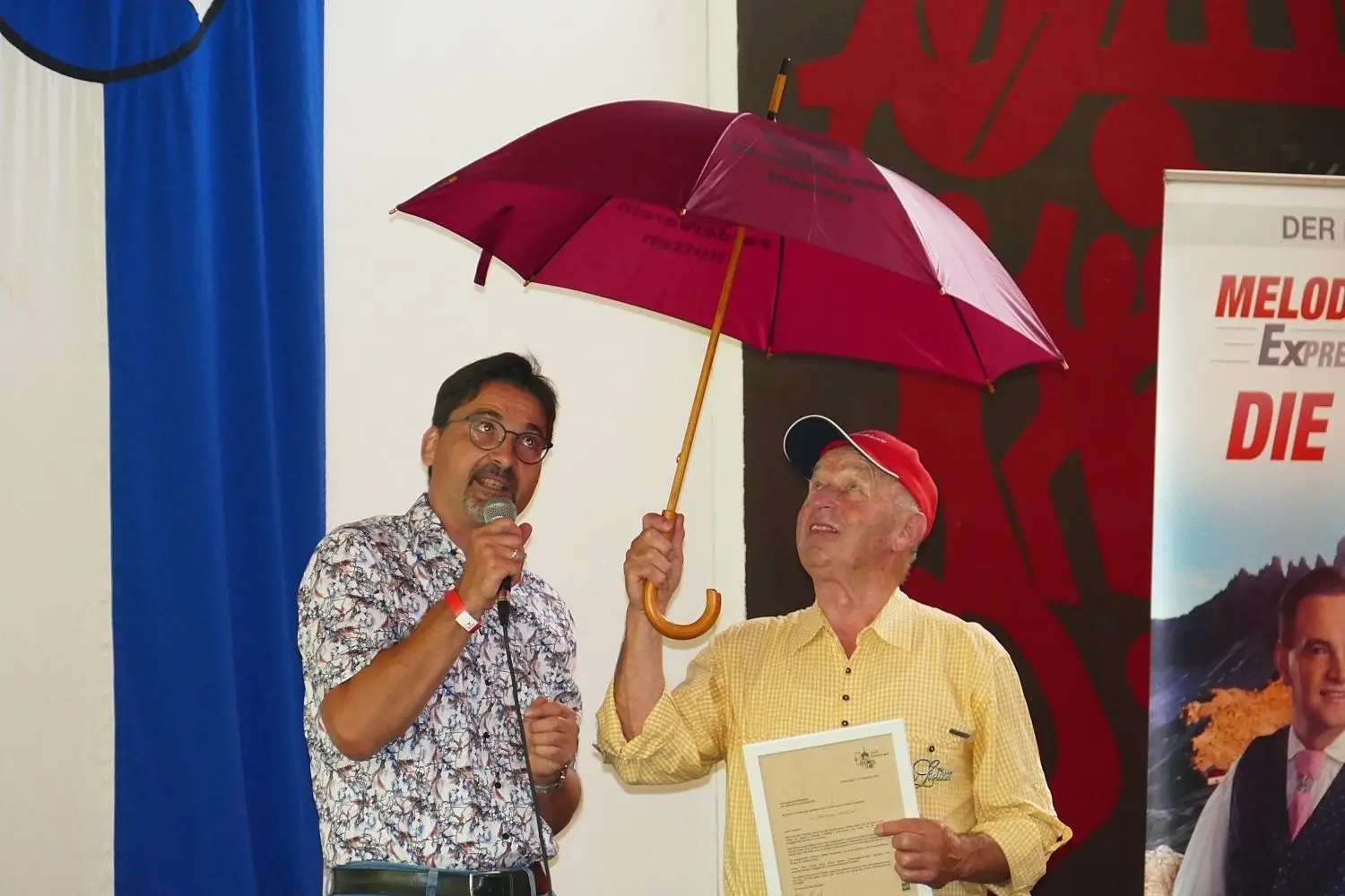 Vereinsjubiläum in Hütten: Eigenhändig das Justinger Schloss saniert ...