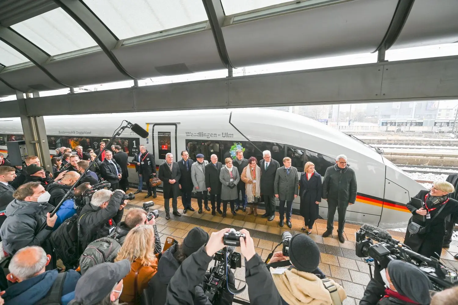 Neubaustrecke Ulm-Stuttgart: Alle Infos und Liveticker zu Eröffnung und ...