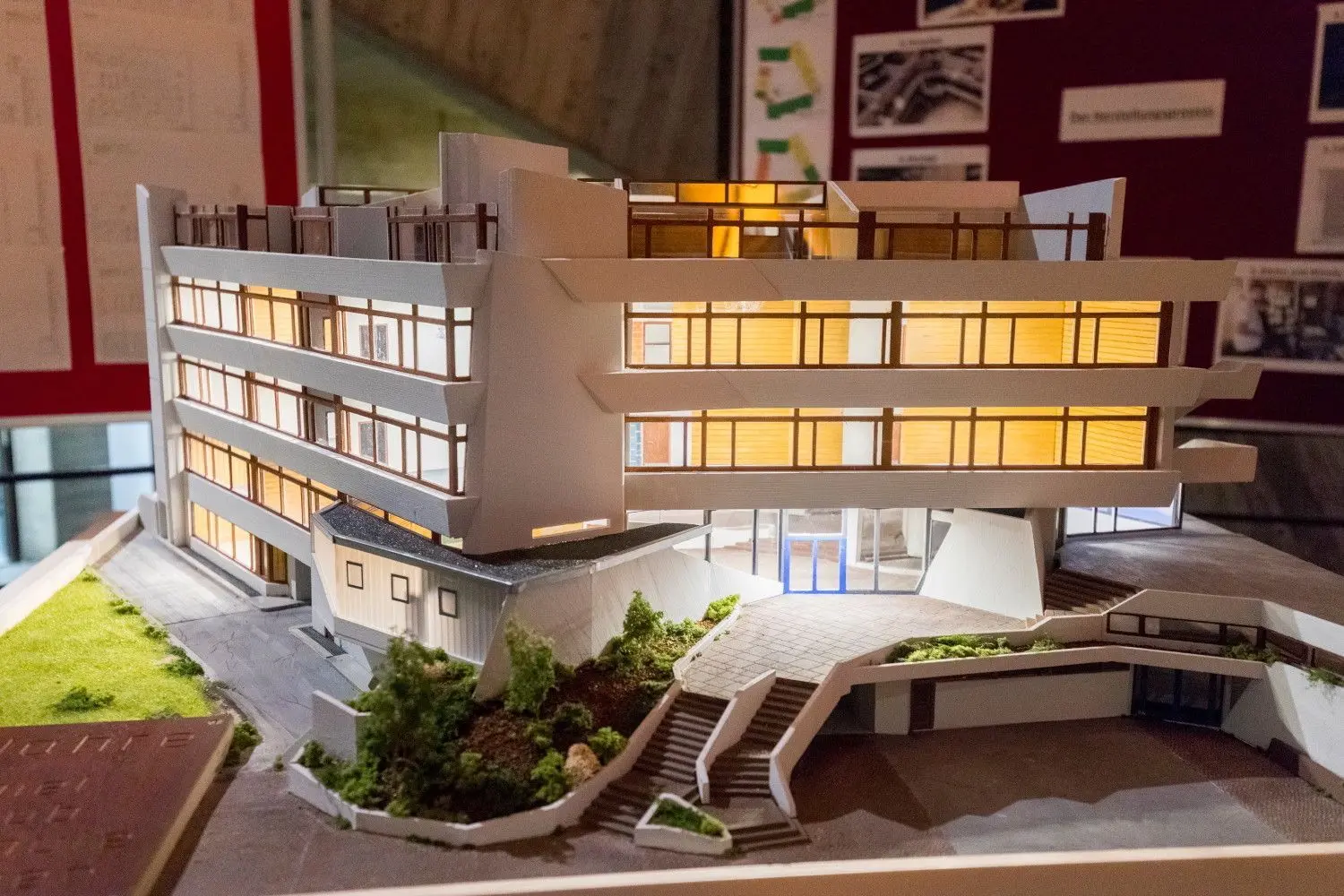 Schule in Geislingen: Ein Fest zu 50 Jahre Daniel-Straub-Realschule ...