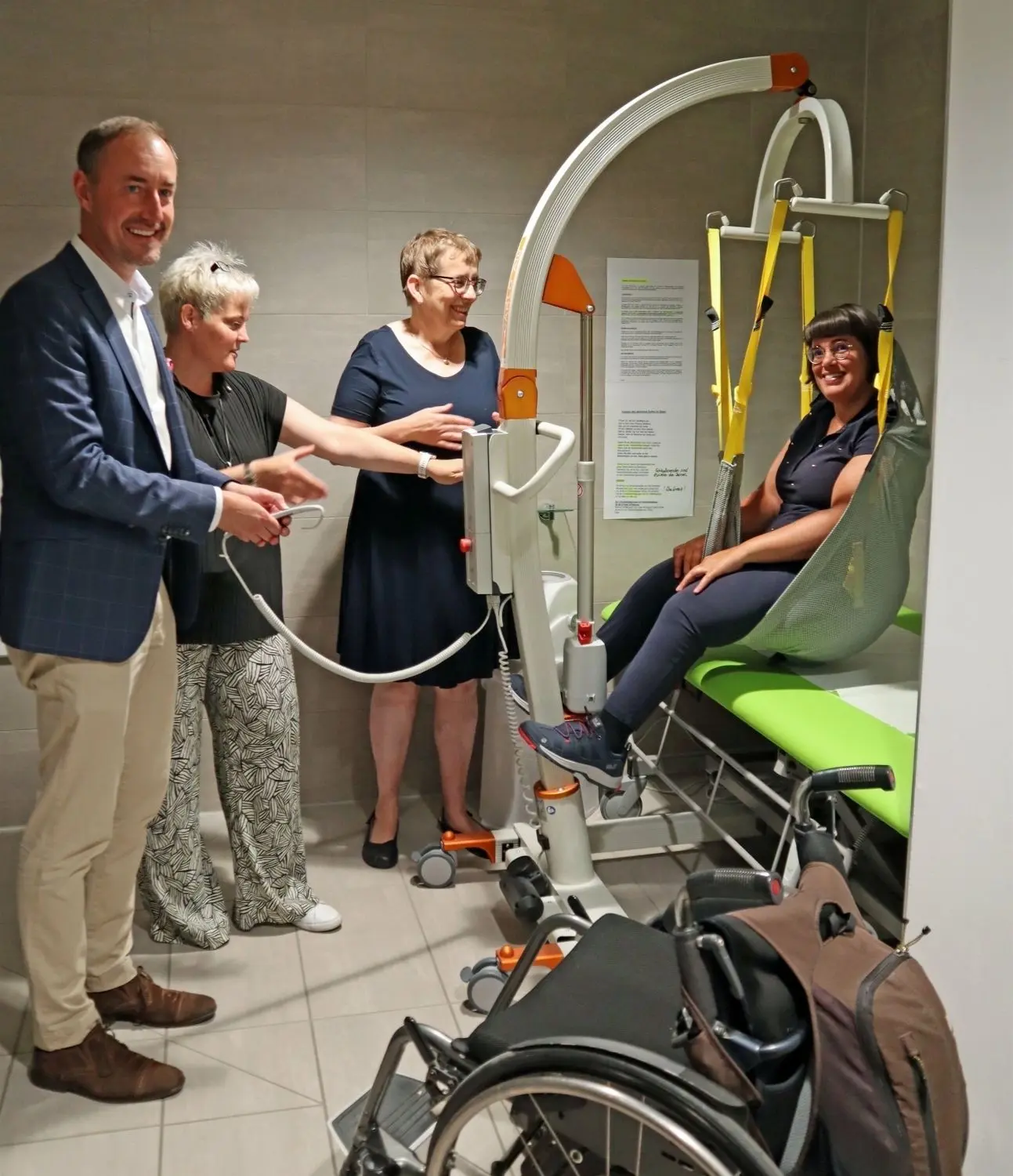 Pflege-WC in Ulm: „Toilette für alle“ im Landratsamt eingerichtet: Was steckt dahinter? | swp.de