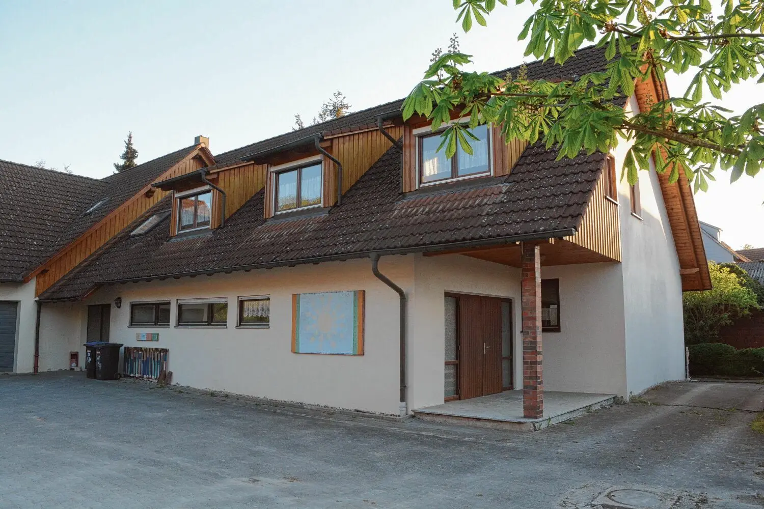 Flüchtlinge in Satteldorf: Im Gemeinderat werden Sorgen und Bedenken ...