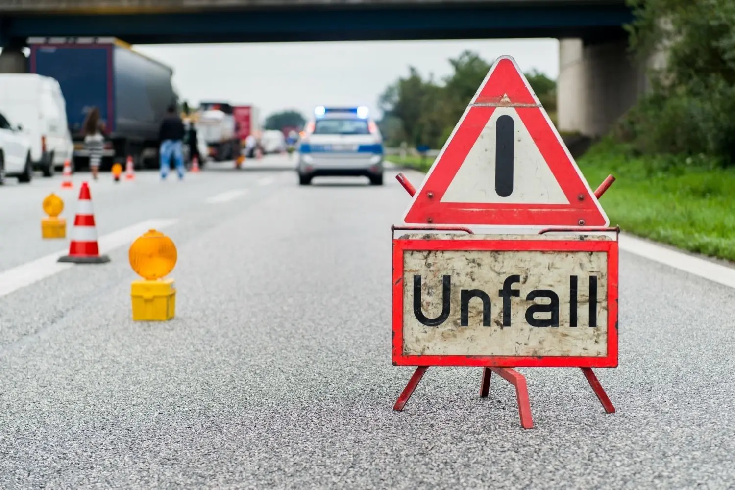Unfall auf A7: Autobahn Richtung Würzburg zeitweise gesperrt – langer Stau vor Illertissen | swp.de