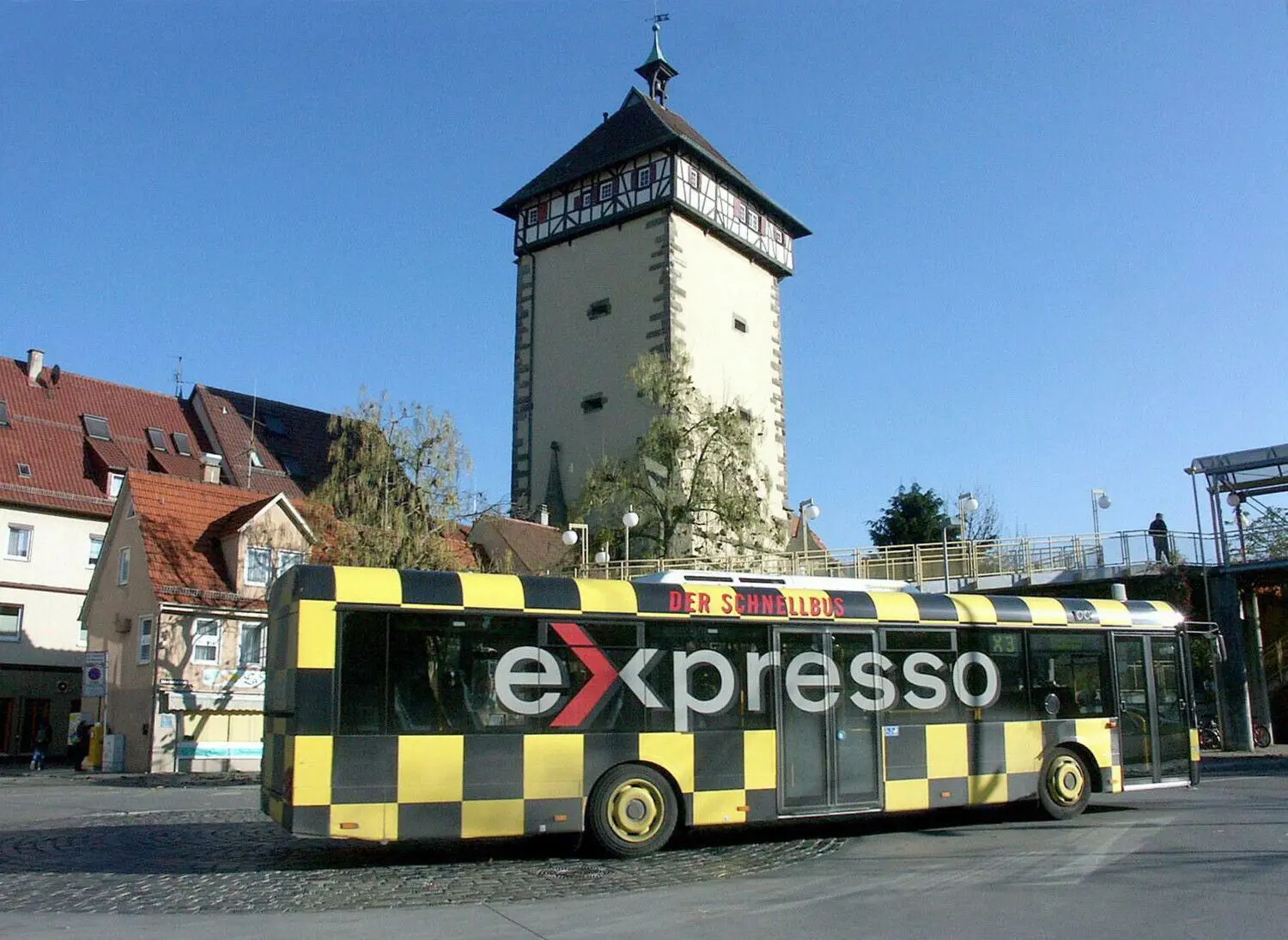 Schnellbus X3 nach Stuttgart: Ständig verspätet: Der „Expresso“ ist zu ...