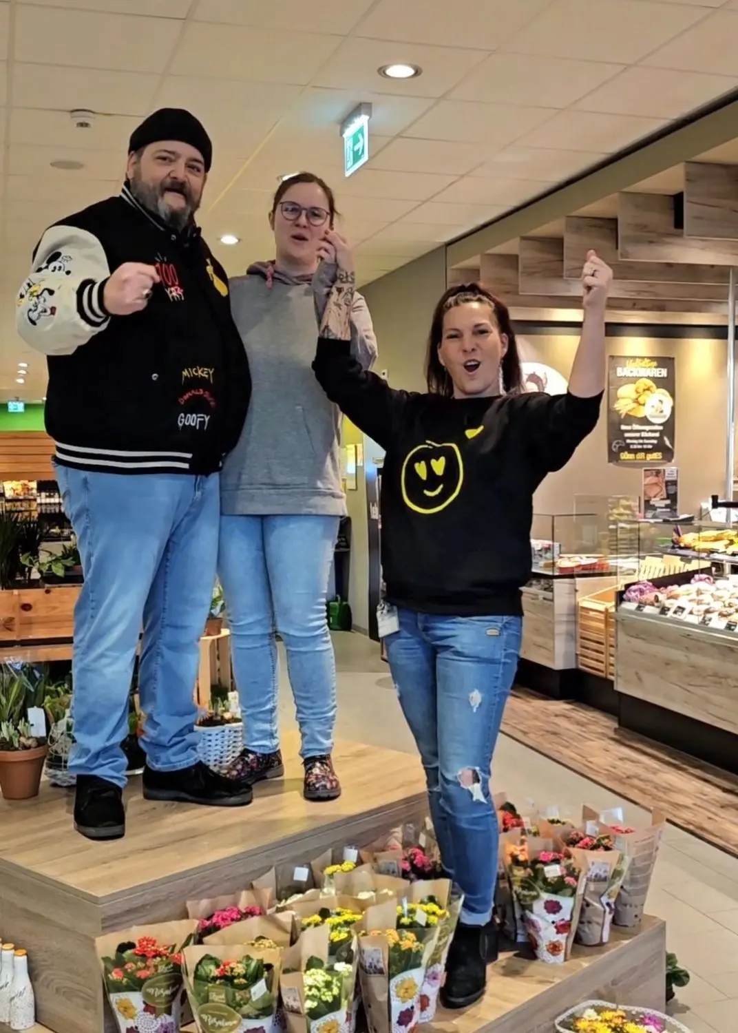 Hochzeit im Edeka Nersingen: Ein Paar sagt „Ja“ zwischen Bananen und ...