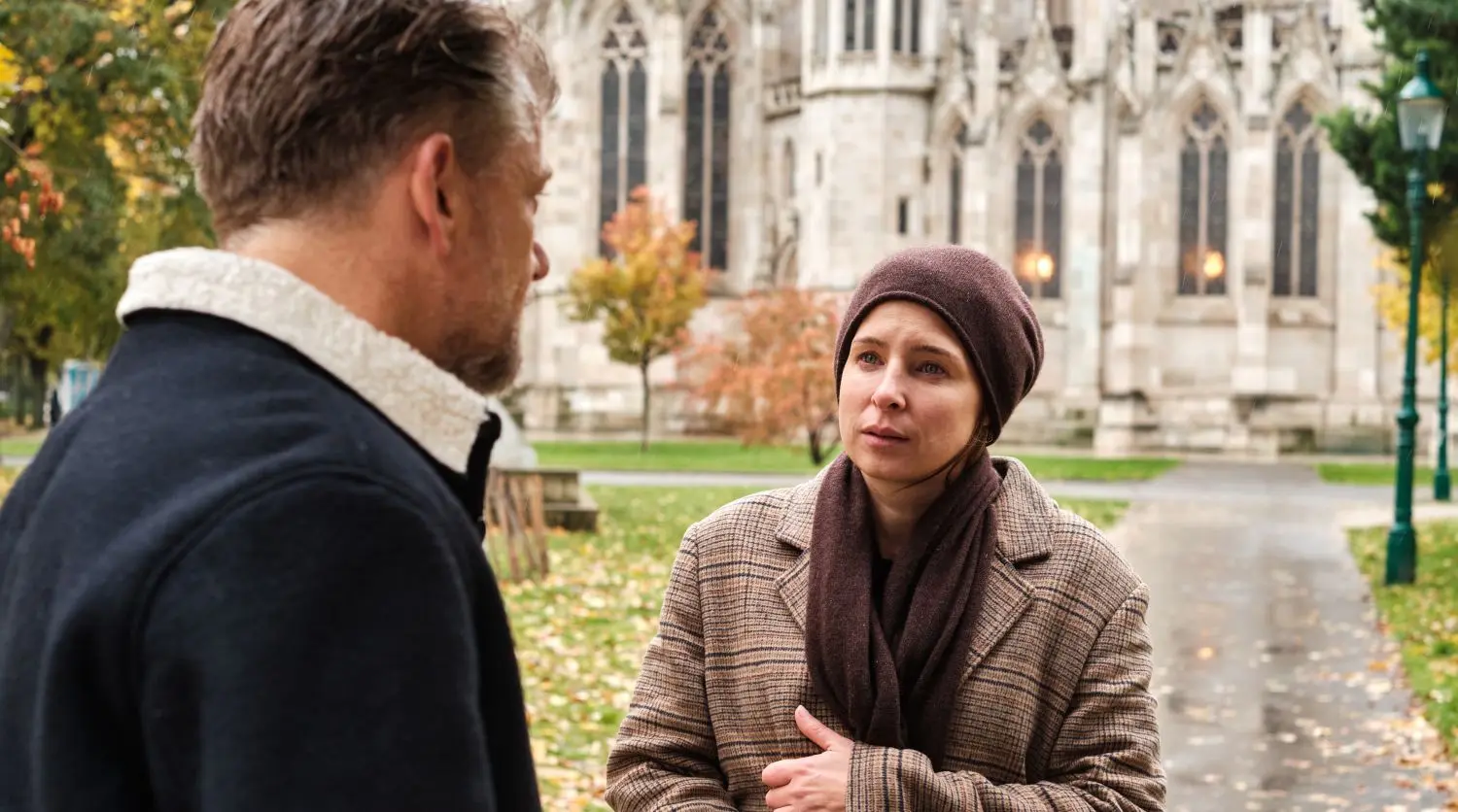 Der Wien–Krimi — Blind ermittelt: So dramatisch wird „Tod im Palais“ | swp.de