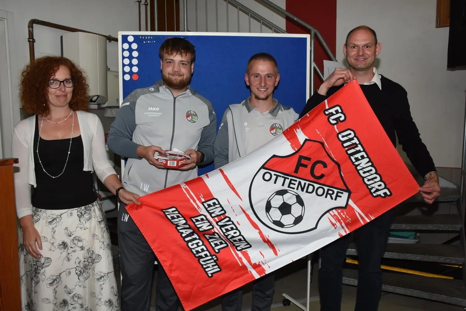 FC Ottendorf zieht Bilanz: Hallensanierung bleibt Hauptthema | swp.de