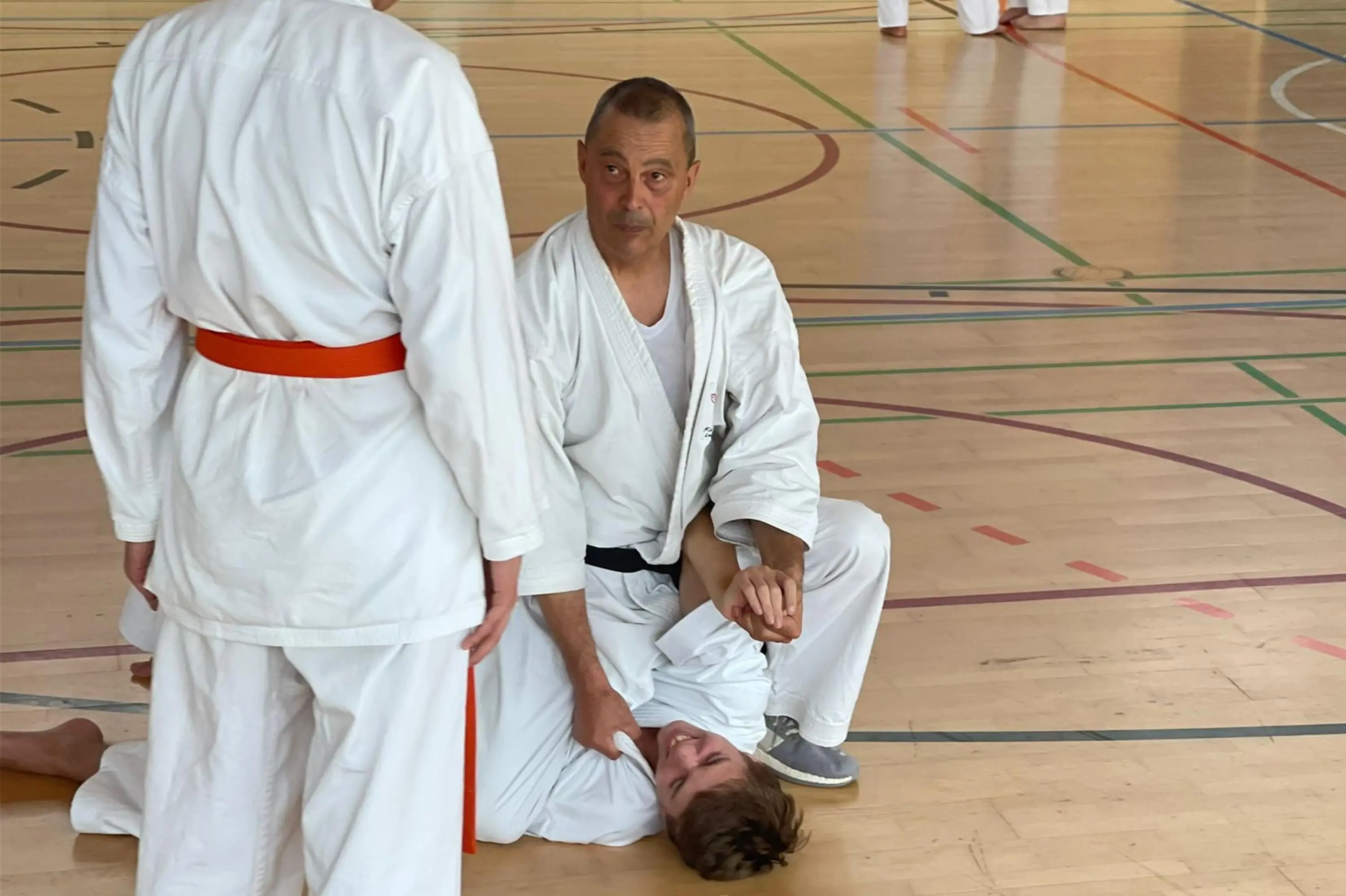 Horb/Empfingen · Freizeitsport: Karate mit Prüferlizenzlehrgang | swp.de