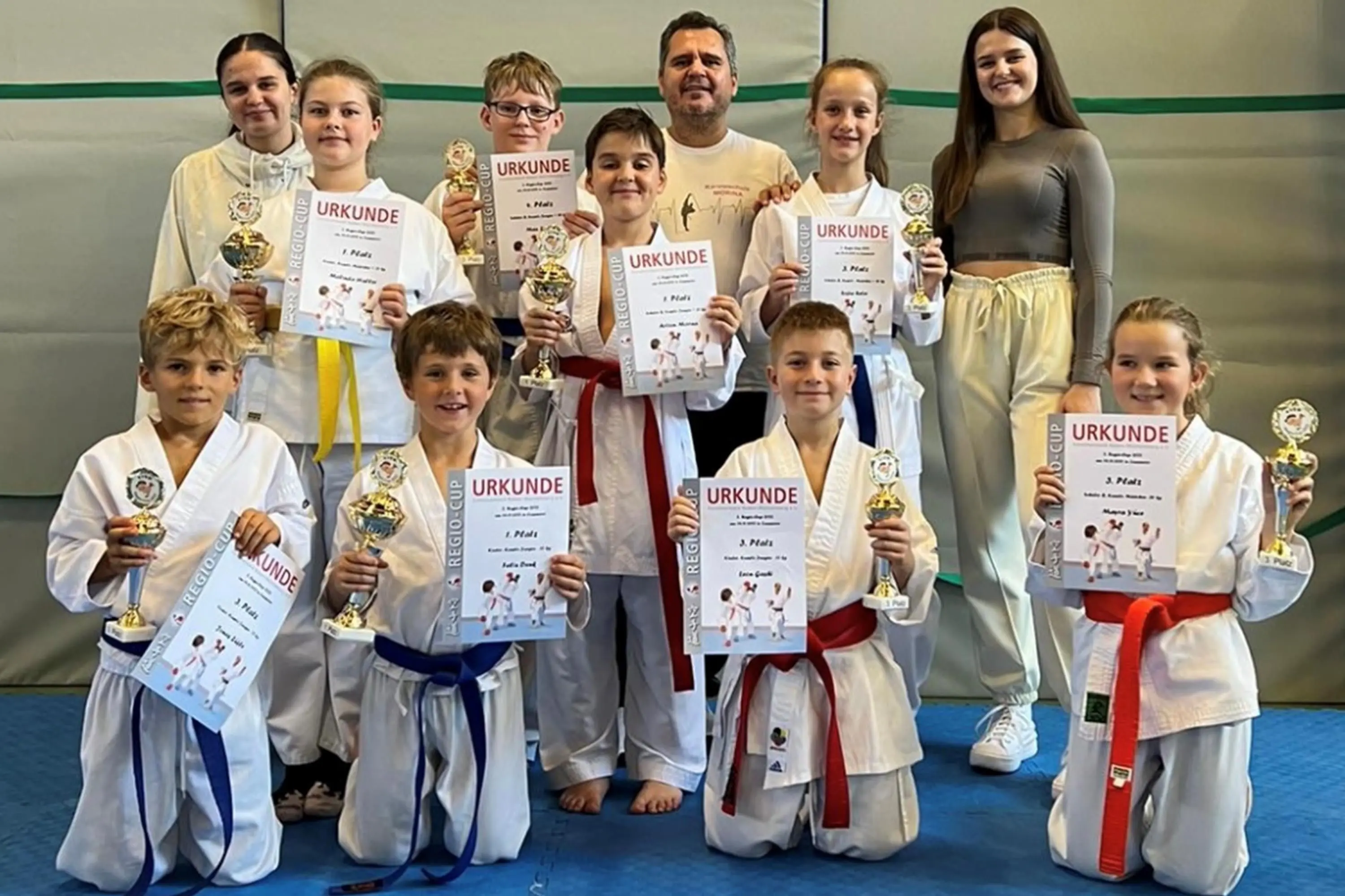 Freudenstadt · Karate: Acht Medaillen für den Nachwuchs | swp.de