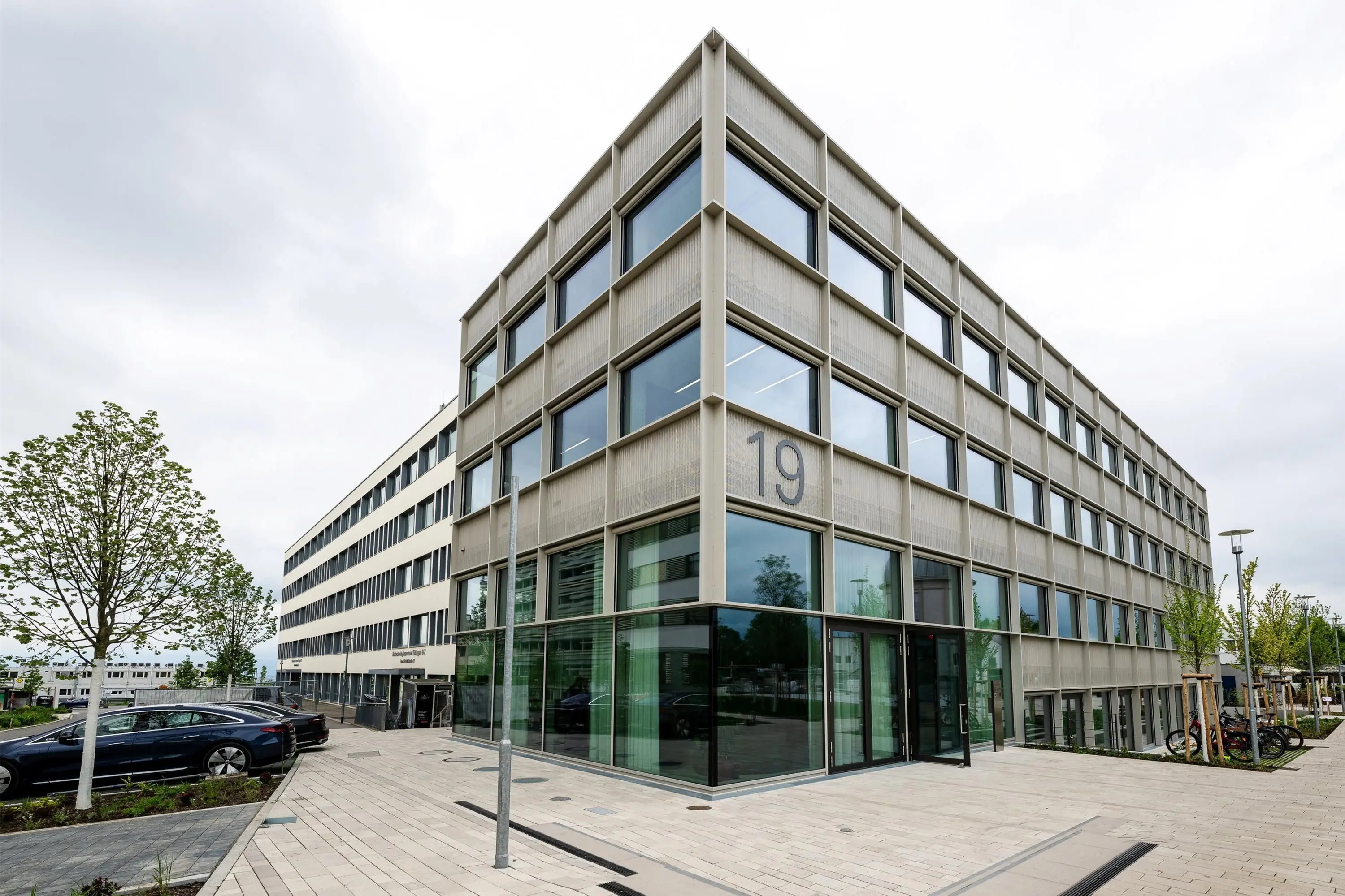 Tübingen · Biotech: Im Kampf gegen den Krebs: Biotech-Firma Immatics ...