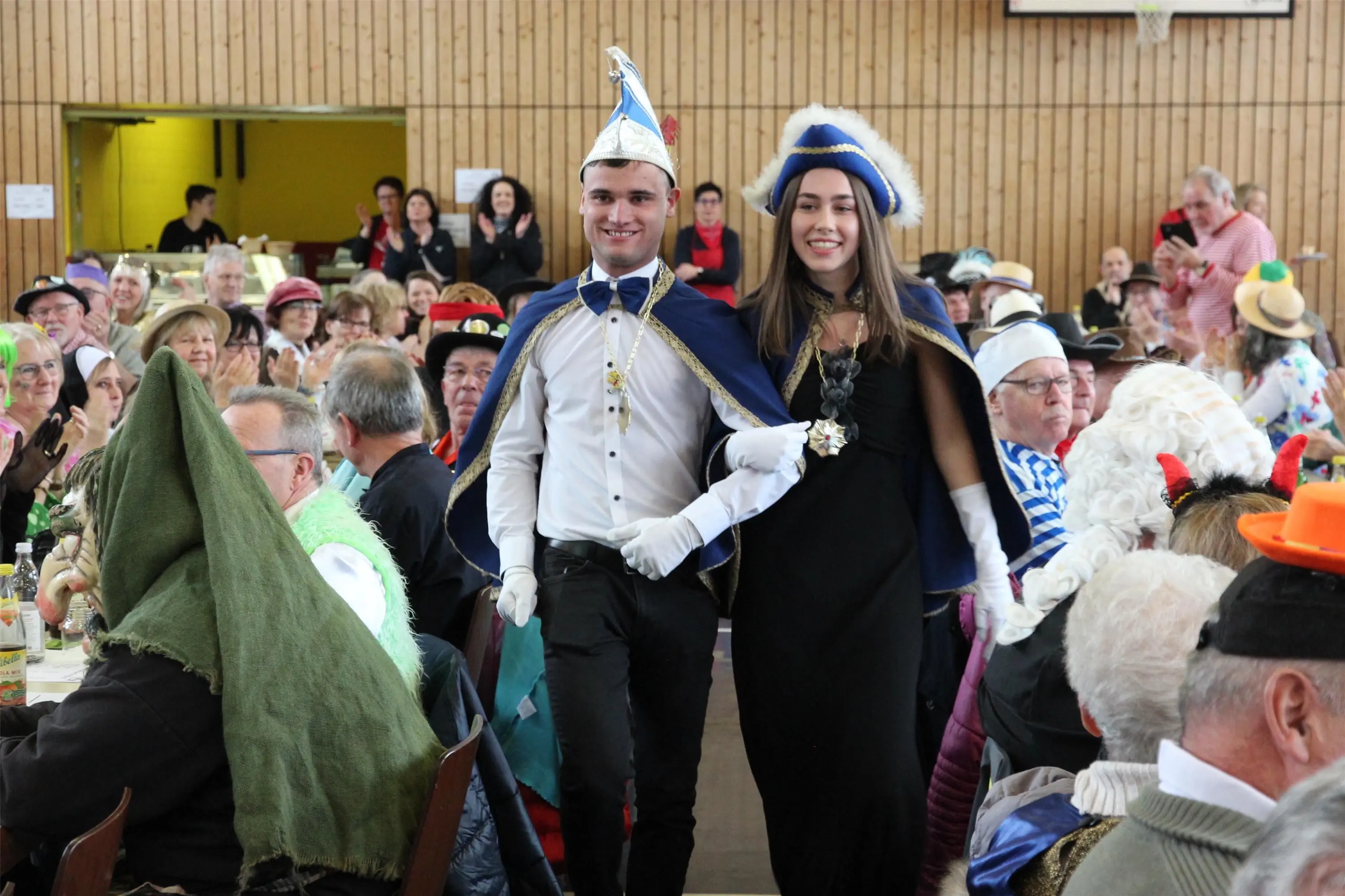 Rohrdorf/Vollmaringen · Fasnet: Jetzt regieren Raphael Braun und Samara Graf | swp.de