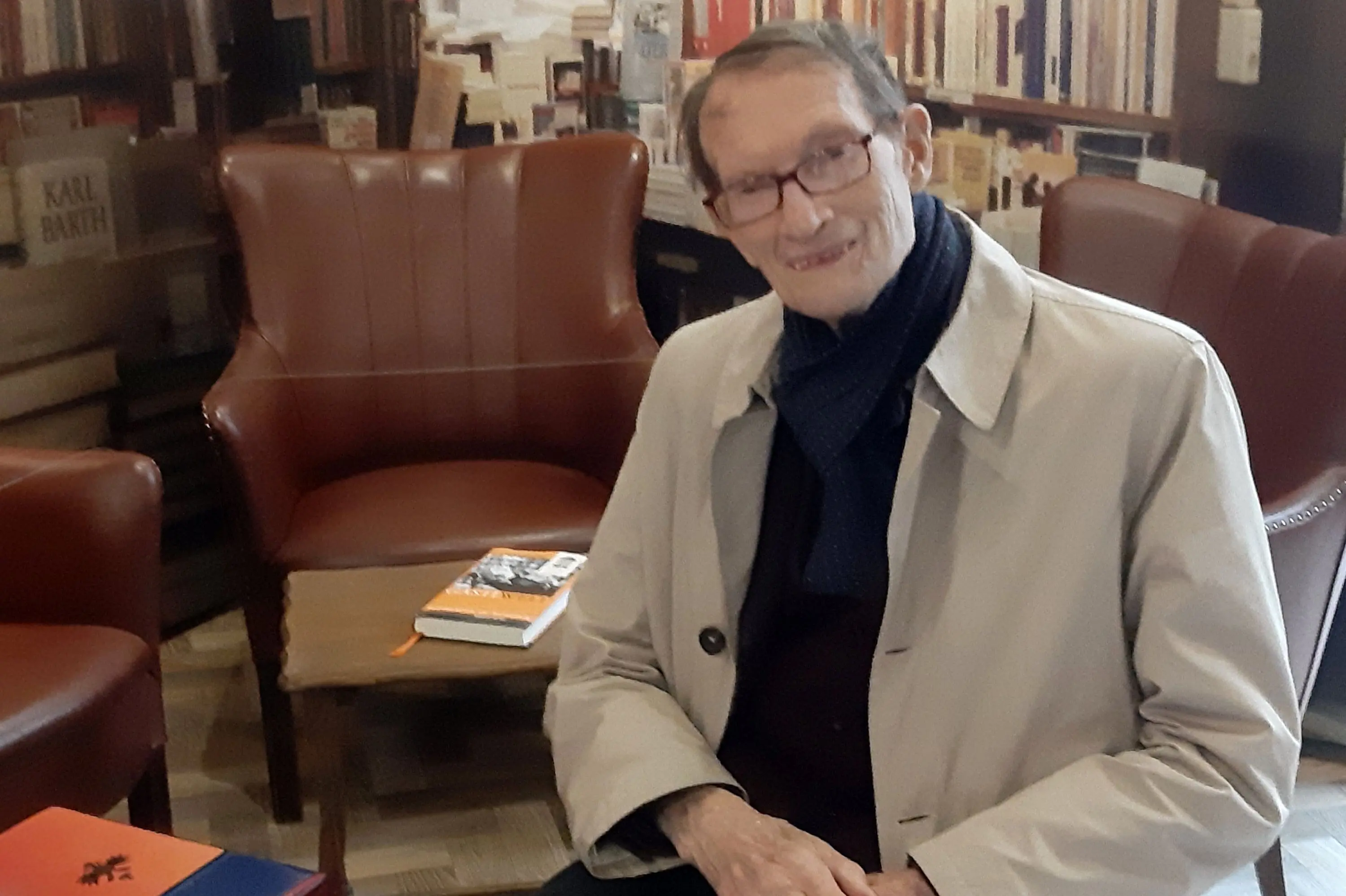 Tübingen · Nachruf: Ernst Rudolf Stadelmann: Bücherfreund und ...