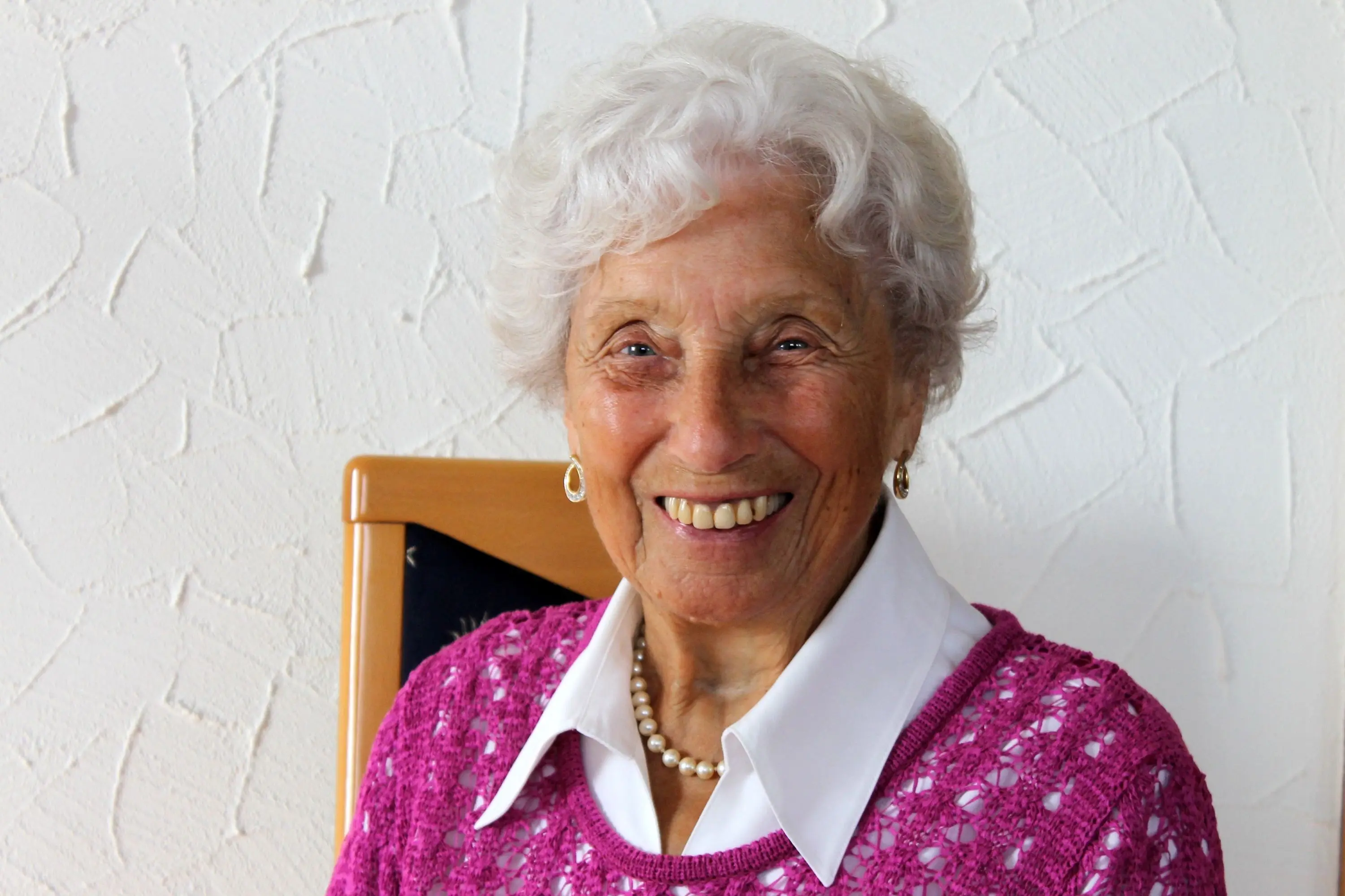 Ergenzingen · Jubilarin: Sie ist schaffig seit der Jugend | swp.de