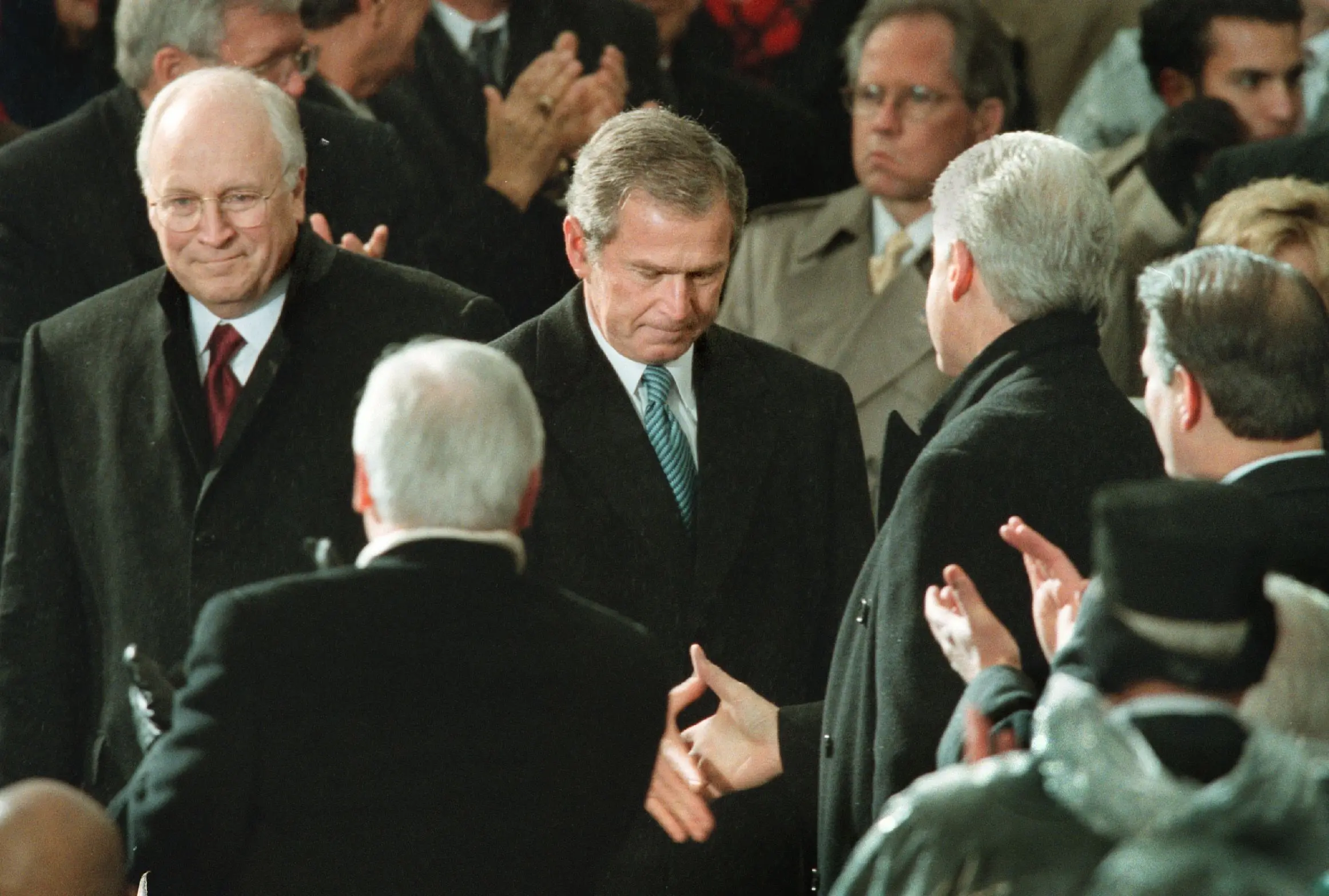 Washington Post: Cheneys Beerdigung zieht Bush, eine Mischung aus ...